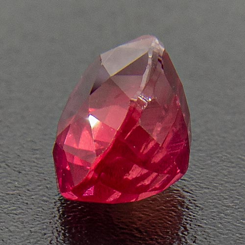 Rubin: Unbehandelt - Wiener Edelstein Zentrum